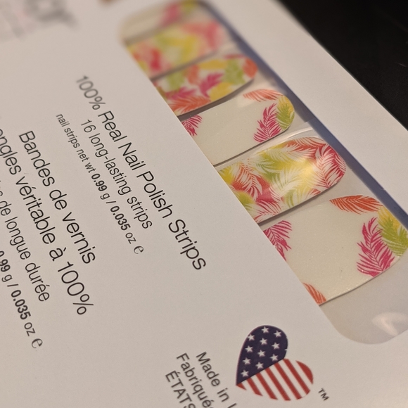 Color Street | Bath & Body | Frond Of You Color Street Nail Set | Poshmark